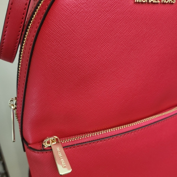 MICHAEL Michael Kors | Bags | Michael Kors Nwt Sheila Medium Bright Red ...
